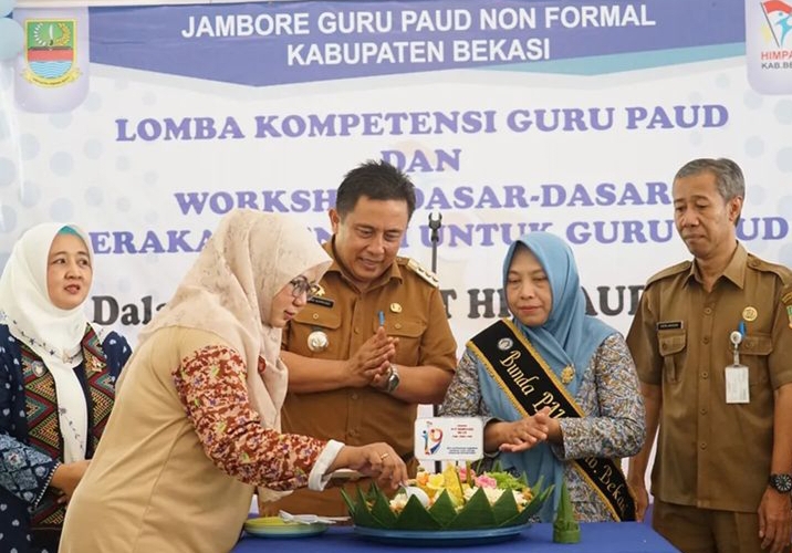 Pj Bupati Dedy Supriyadi Buka Jambore Guru PAUD Non Formal Kabupaten Bekasi Pj Bupati Dedy Supriyadi Buka Jambore Guru PAUD Non Formal Kabupaten Bekasi