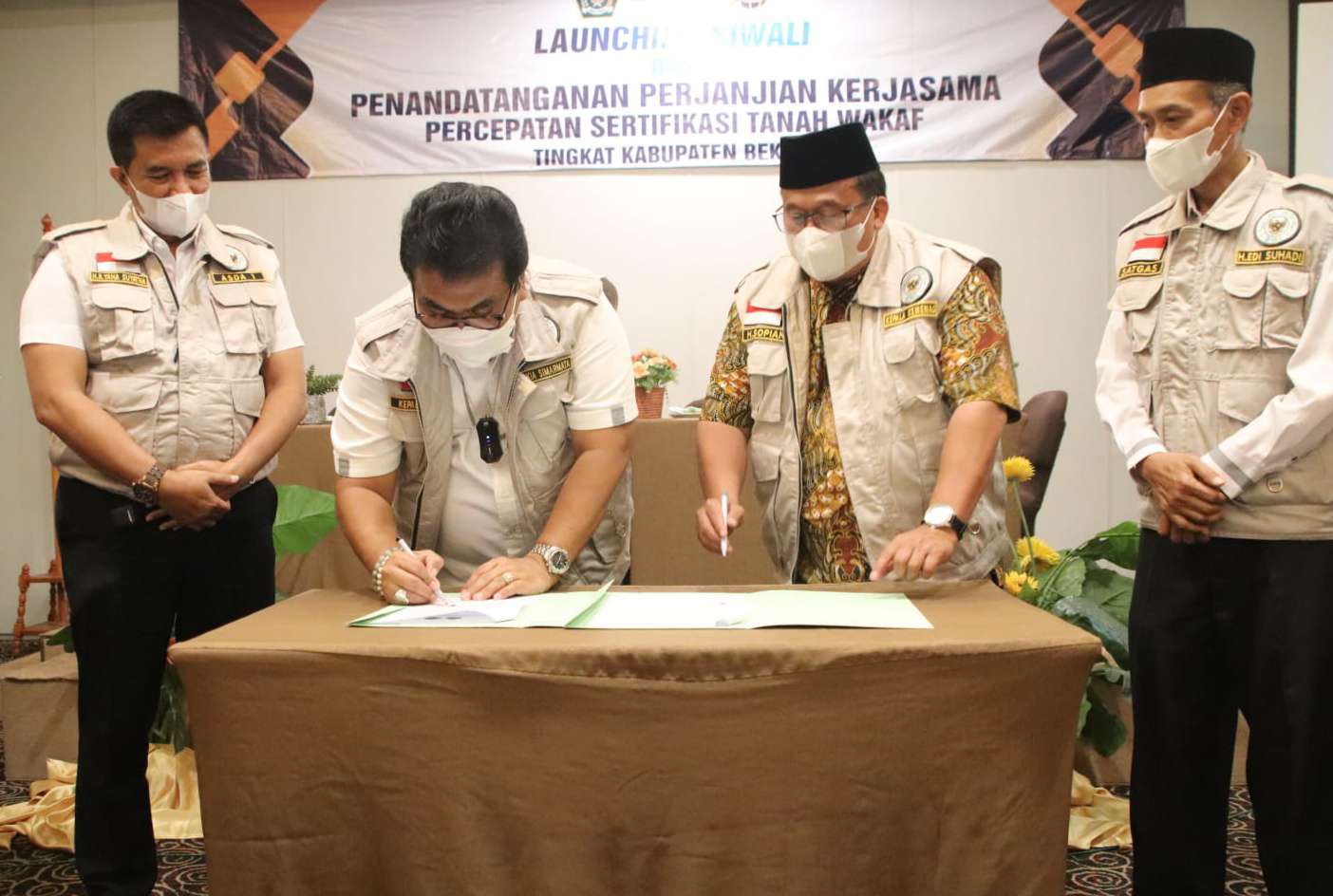 Kemenag dan BPN Kabupaten Bekasi Tekan MOU Percepatan Sertifikasi Tanah Wakaf