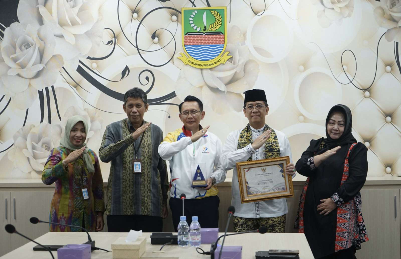 Raih Opini WTP 8 Kali Berturut-turut, Pemkab Bekasi Diganjar Penghargaan