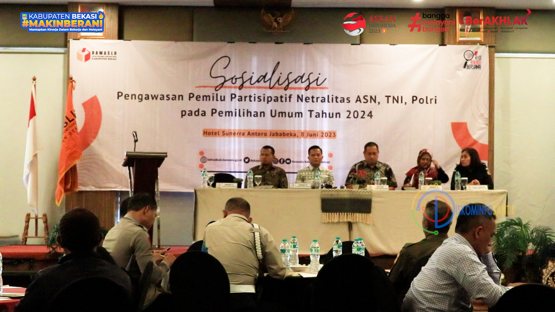 SEKDA KABUPATEN BEKASI DEDY SUPRIYADI SERAHKAN PIAGAM PENGHARGAAN ...