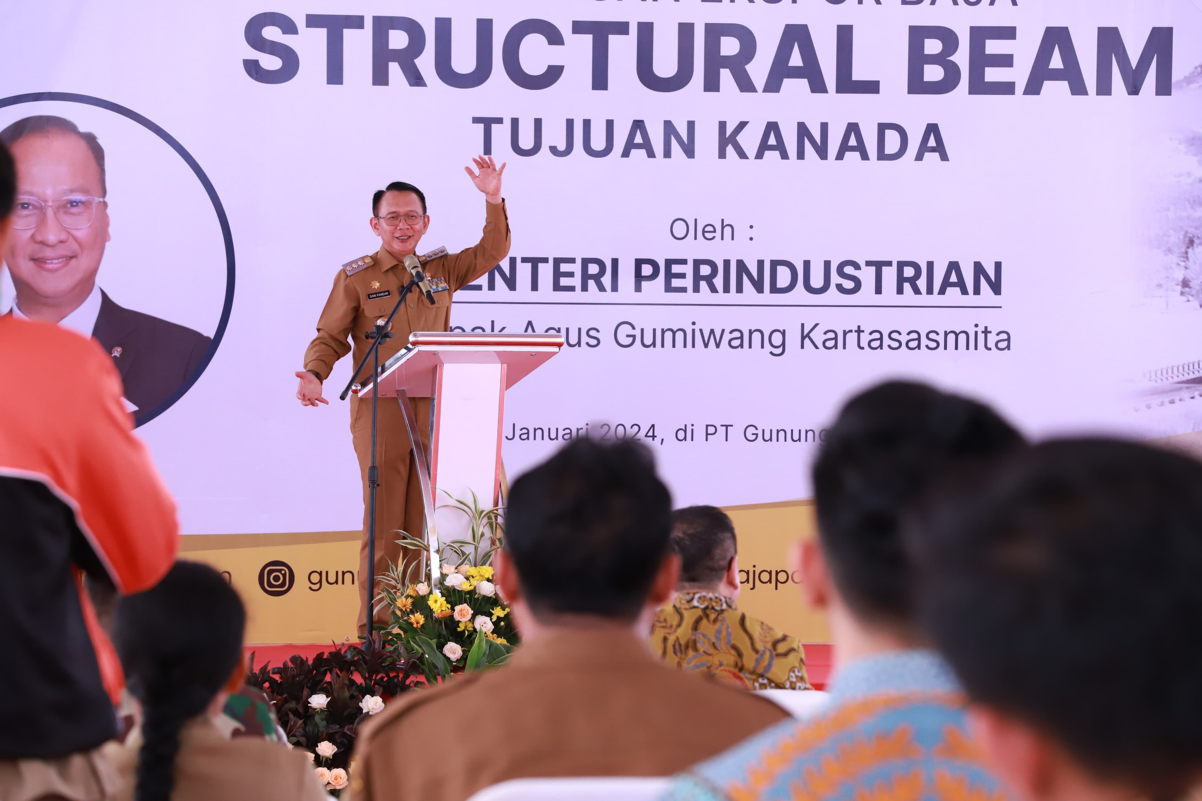 Pj. Bupati Bekasi Apresiasi PT. Gunung Raja Paksi Tbk. Ekspor Baja ...